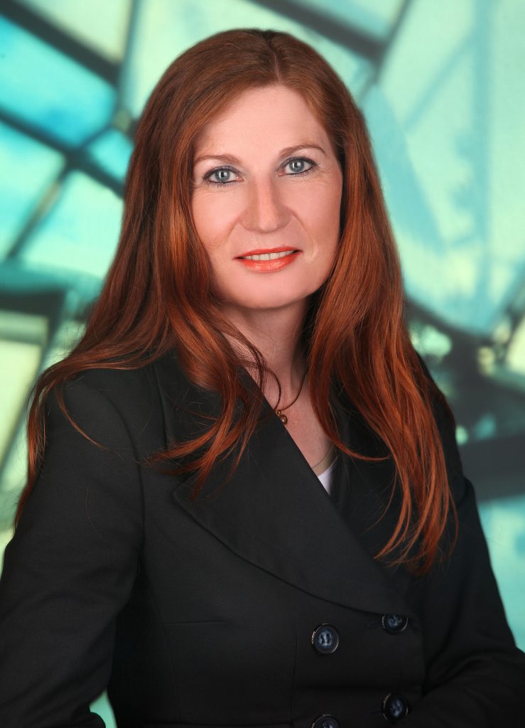 Mag. Dr. Claudia Egger - Bezirkshauptmannschaft - Presseflash